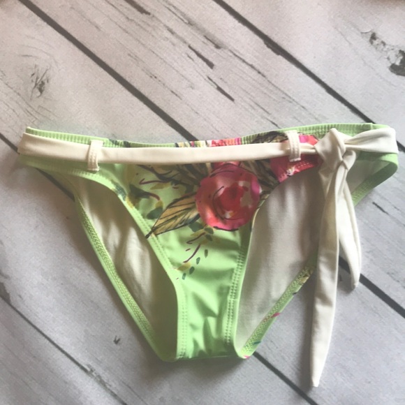 Guess | Swim | Guess Floral Bikini | Poshmark